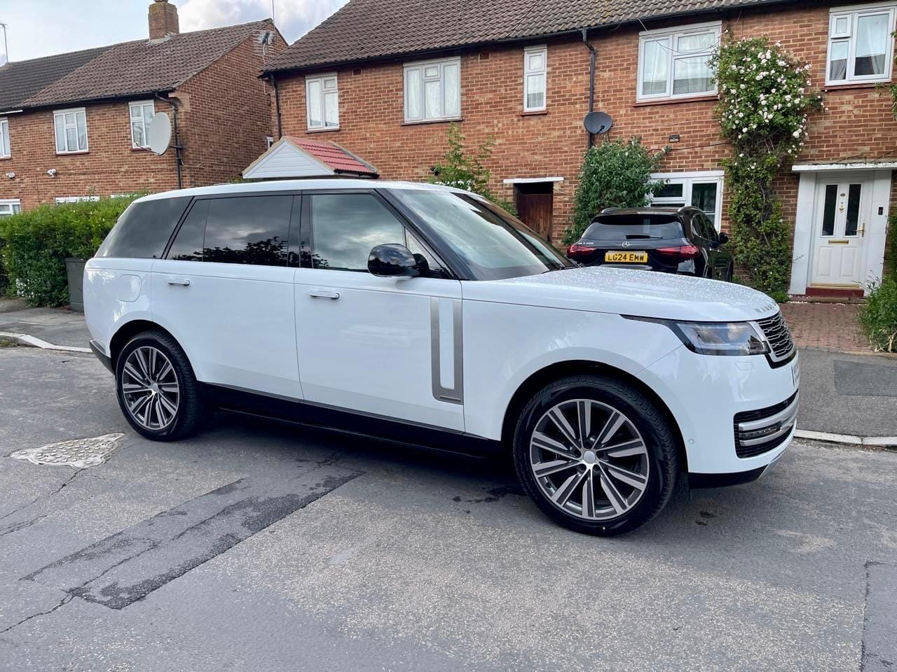 Land Rover Range Rover Autobiography 3.0L PHEV – 2025 - Best Motor Works UK